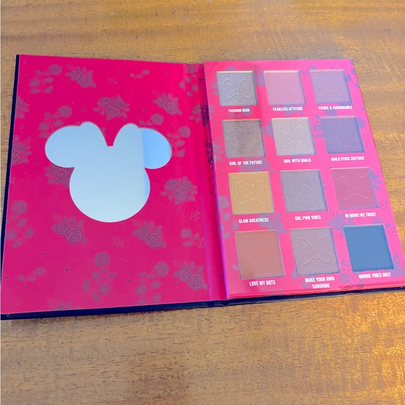 Disney | Makeup | Disney Minnie Mouse Eyeshadow Palette | Poshmark